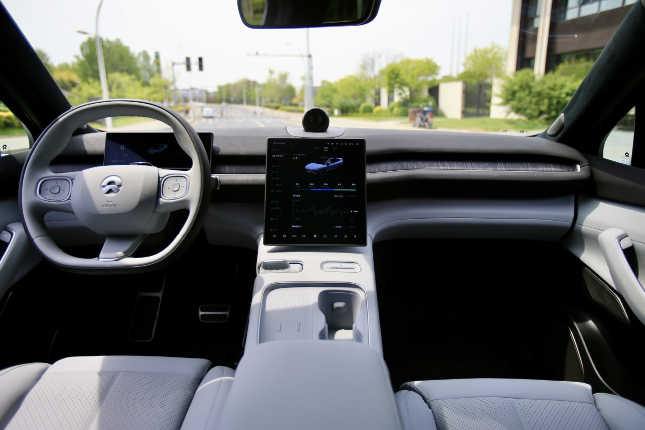 试驾体验｜EC7，“暴徒身份”的“性能怪物”_NIO APP精选 -NIO蔚来官网